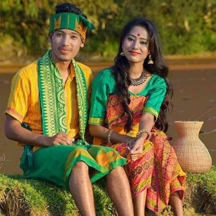 Assamese Traditional Outfits - Assamese Tribes and Its Traditional ...